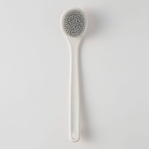 marna マーナ ボディブラシ かため やわらかめ B714 B713 （ 背中 ボディーブラシ 背中ケア 抗菌 体洗い バス用品 背中ブラシ ボディタオル 硬め カーブ 抗菌剤入り きれい ...