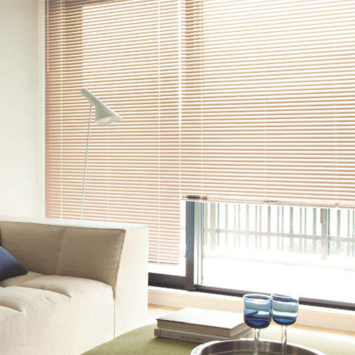 ブラインド アルミブラインド TOSO 遮熱コーティング 180×183cm 左右変換仕様 （ ブラインドカーテン カーテンレール カーテン 右利き 左利き 遮熱 左右 オフィス リビング ...